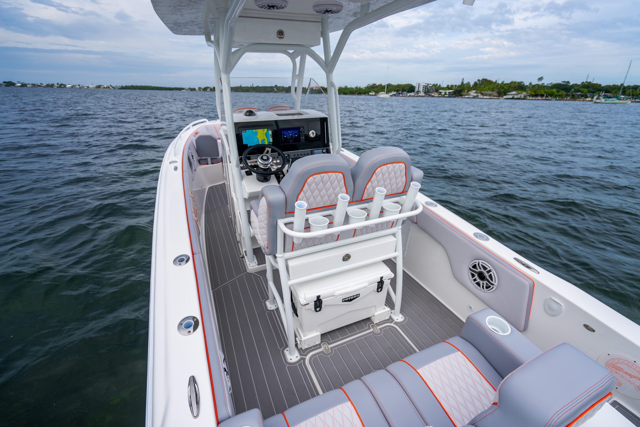 27′ Open Deck Series – Concept Boats